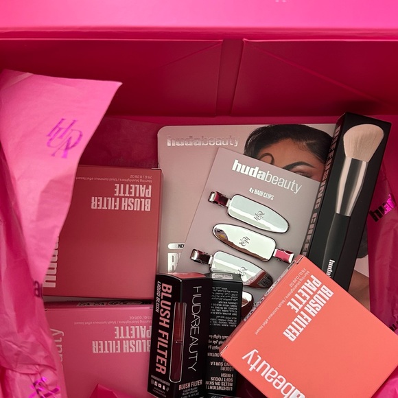 HUDA BEAUTY | Makeup | Huda Beauty Pr | Poshmark